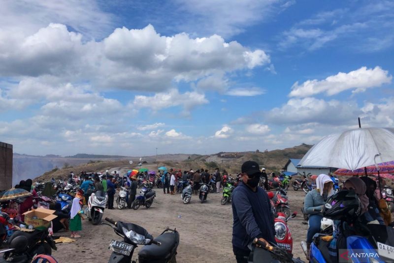 Warga Tapin demo PT BMB dan PT CK karena limbah batubara - ANTARA News ...