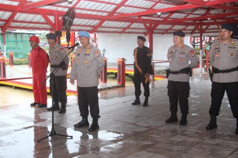 Arahan Kabid Propam Polda Kaltara kepada personil Satbrimob - ANTARA News Kaltara