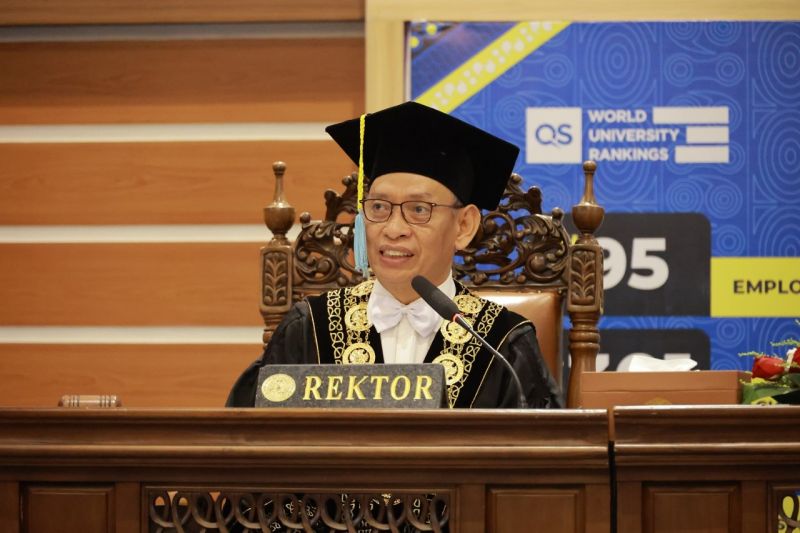 Universitas Airlangga kukuhkan empat guru besar baru - ANTARA News
