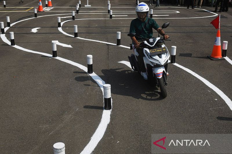 Sabtu, SIM Keliling masih tersedia di Jakarta - ANTARA News