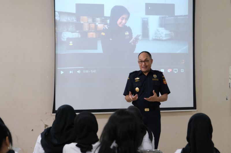 Bea Cukai Jateng DIY Bekali Peraturan Kepabeanan Ke Calon Pekerja Migran Indonesia - ANTARA News