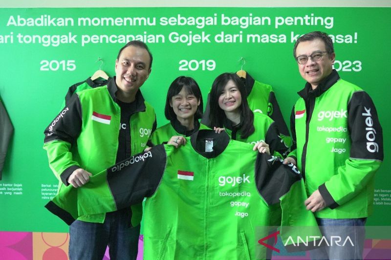 Gojek luncurkan jaket baru driver, simbol gotong royong anak bangsa - ANTARA News