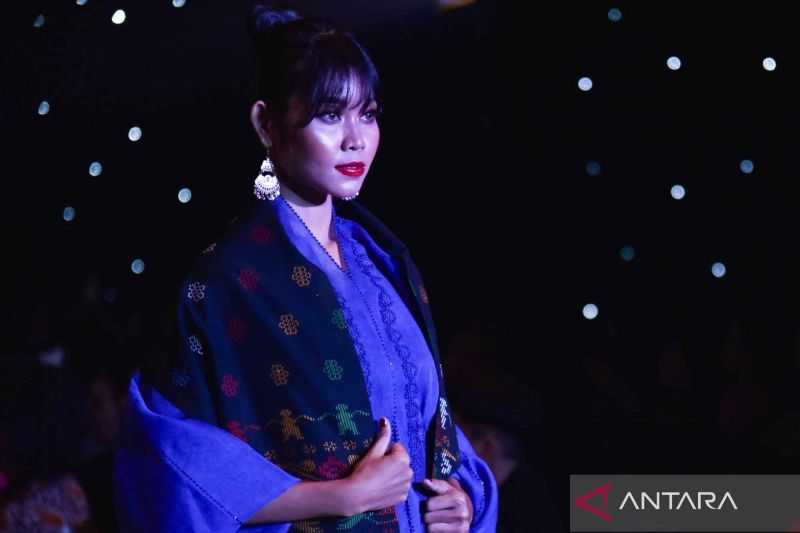 Pesona kain Ulos semarakkan Batak For The World - ANTARA News