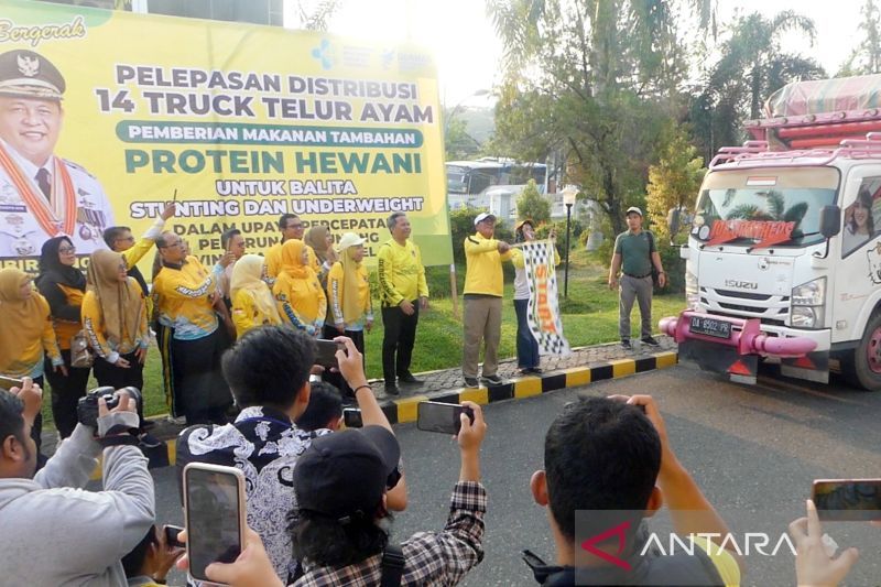 Gubernur Sahbirin Noor Lepas Distribusi 14 Truk Telur untuk Balita ...