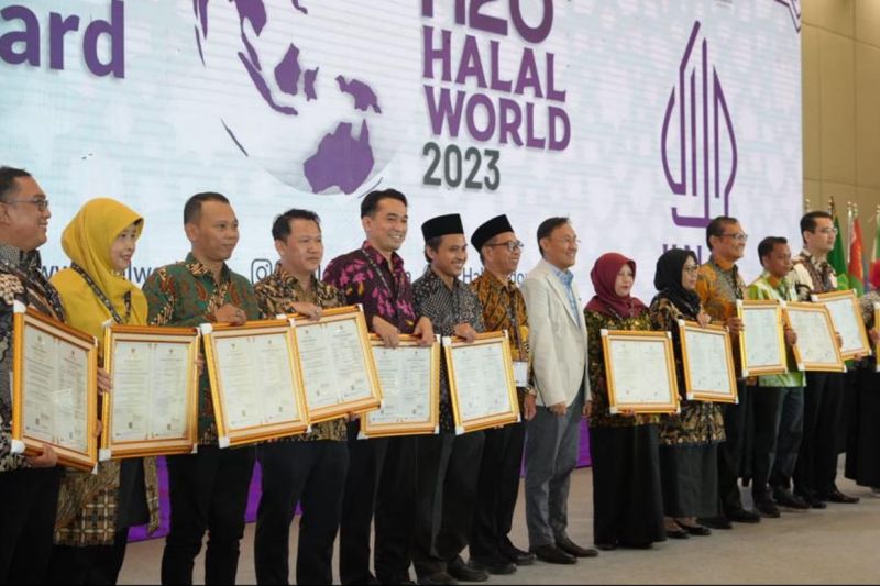 BPJPH inks mutual recognition agreement with 37 halal institutions ...