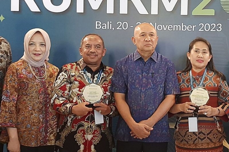 Pendataan KUKM tercepat, Dinas Koperasi Provinsi Banten raih penghargaan - ANTARA News Banten