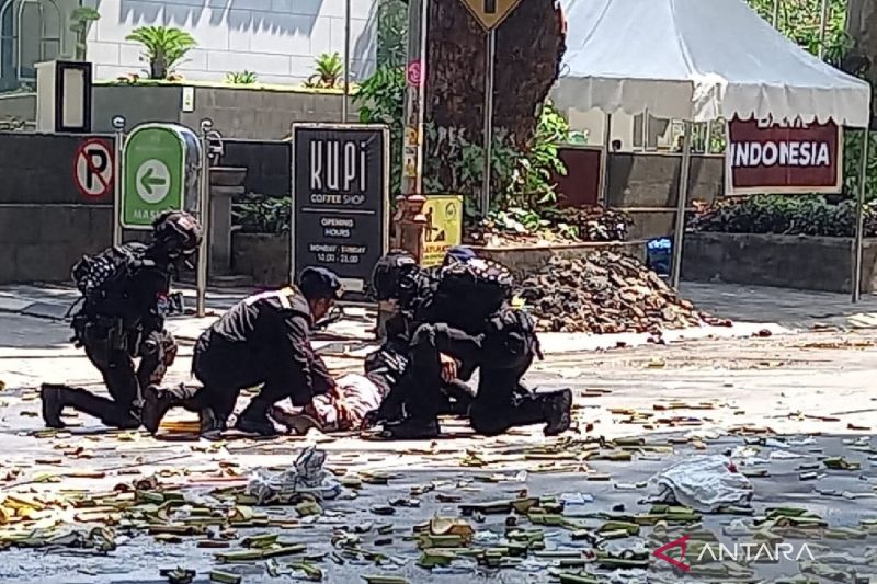 Adegan bom bunuh diri tampil dalam simulasi pengamanan Pemilu di NTB - ANTARA News Mataram