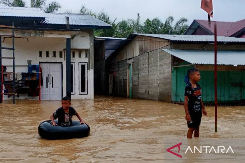 Nagan Raya tetapkan status darurat banjir hingga 4 Desember 2023 - ANTARA News