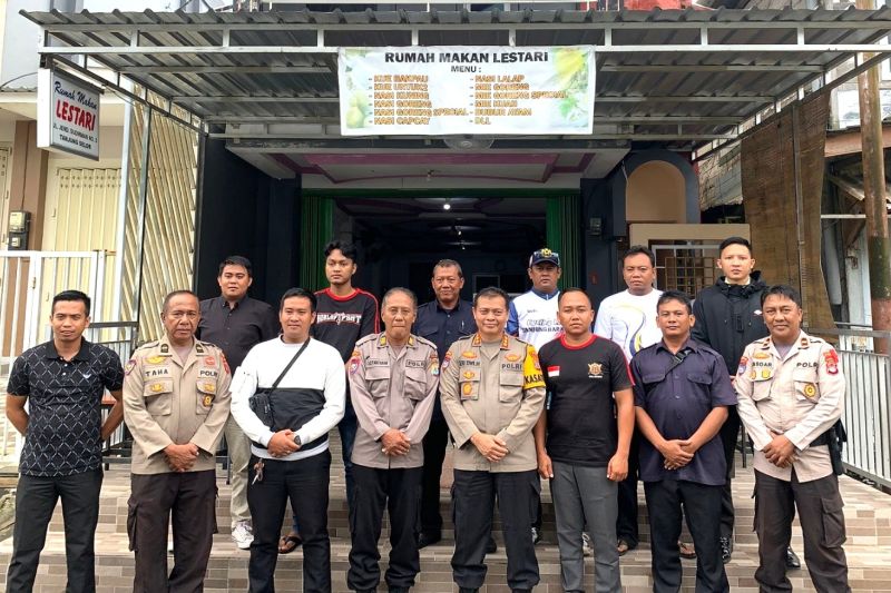 Polda Kaltara tampung keluhan warga Tanjung Selor di Jumat Curhat - ANTARA News Kaltara