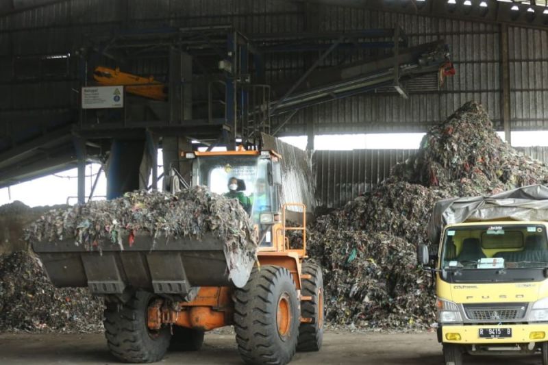 Menteri PUPR: TPST berteknologi RDF ubah sampah jadi energi terbarukan ...