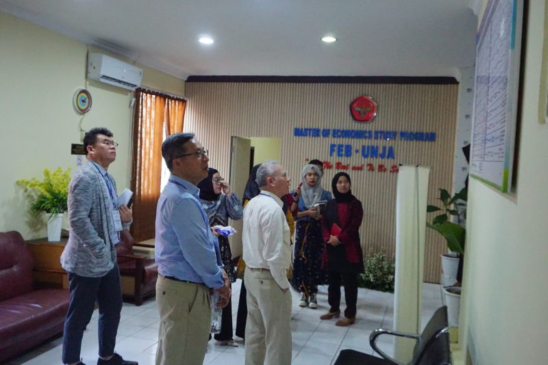 Empat prodi FEB Unja ikuti penilaian akreditasi internasional - ANTARA News