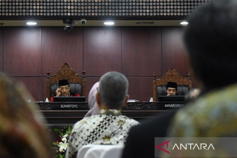 Gugat ke PTUN, Anwar Usman minta pengangkatan Suhartoyo tak sah ... Gugat ke PTUN, Anwar Usman minta pengangkatan Suhartoyo tak sah ...