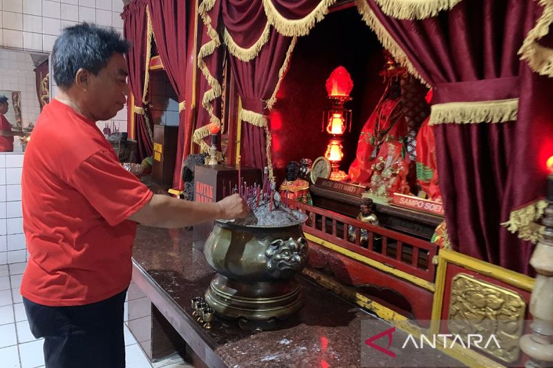 Vihara berusia 600 tahun bersolek sambut Imlek 2024 di Jakarta Utara ...