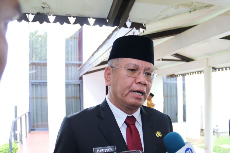 Kalbar targetkan semua desa teraliri listri pada 2024 - ANTARA News