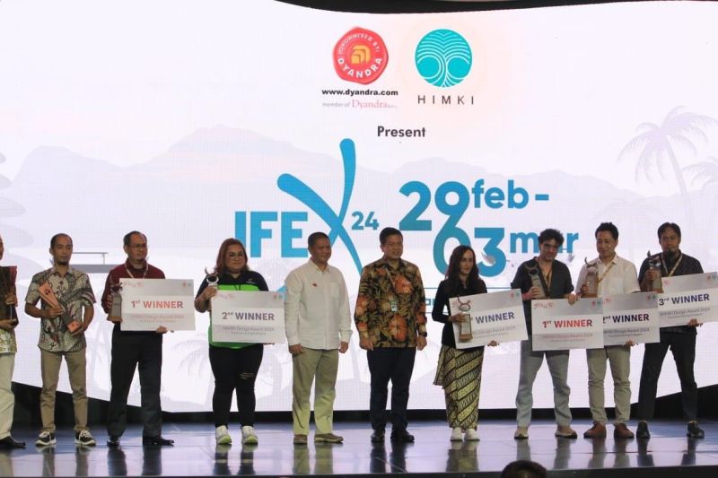 J&T Cargo dukung industri furnitur Indonesia di Pameran IFEX 2024 - ANTARA News