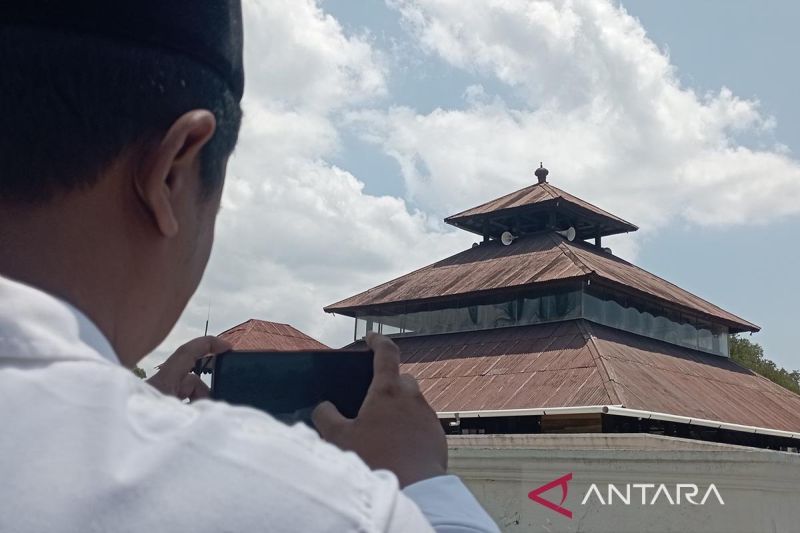 Masjid Tuha Indrapuri dipadati jamaah pada Ramadhan - ANTARA News Aceh