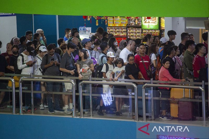 ASDP imbau pengguna jasa beli tiket kapal feri maksimal H-1 - ANTARA News