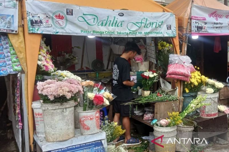 Cerita dinamika penjualan bunga di Pasar Kembang Cikini - ANTARA News
