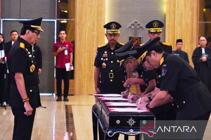 Menkumham lantik pejabat baru eselon I dan II - ANTARA News