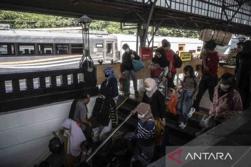 KAI DAOP 1 sebut arus balik pengguna KA jarak jauh masih tinggi - ANTARA News