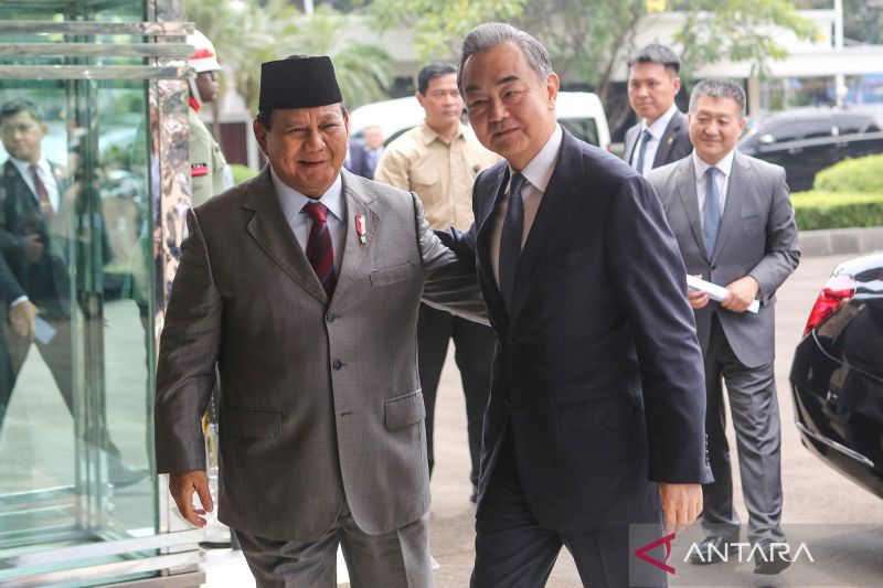 Menhan Prabowo Subianto terima kunjungan Menlu China - ANTARA News Menhan Prabowo Subianto terima kunjungan Menlu China - ANTARA News