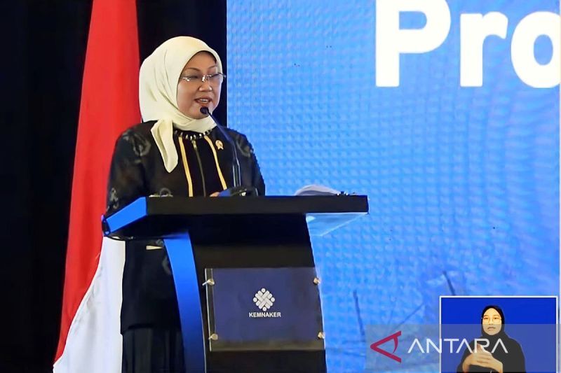 Manpower Minister launches National OSH Program - ANTARA News