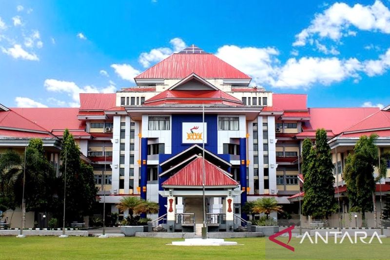Unpatti intensifkan pengelolaan informasi menuju kampus bertaraf dunia ...