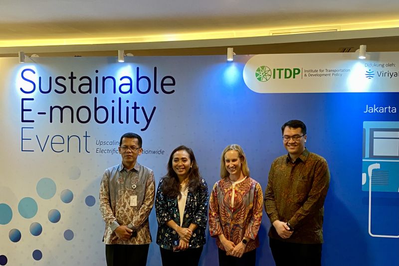 ITDP luncurkan peta jalan akselerasi elektrifikasi bus di perkotaan - ANTARA News