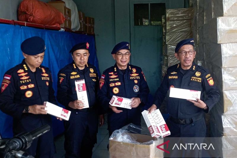 Bea Cukai gagalkan penyeludupan 15,9 juta batang rokok di Aceh - ANTARA News