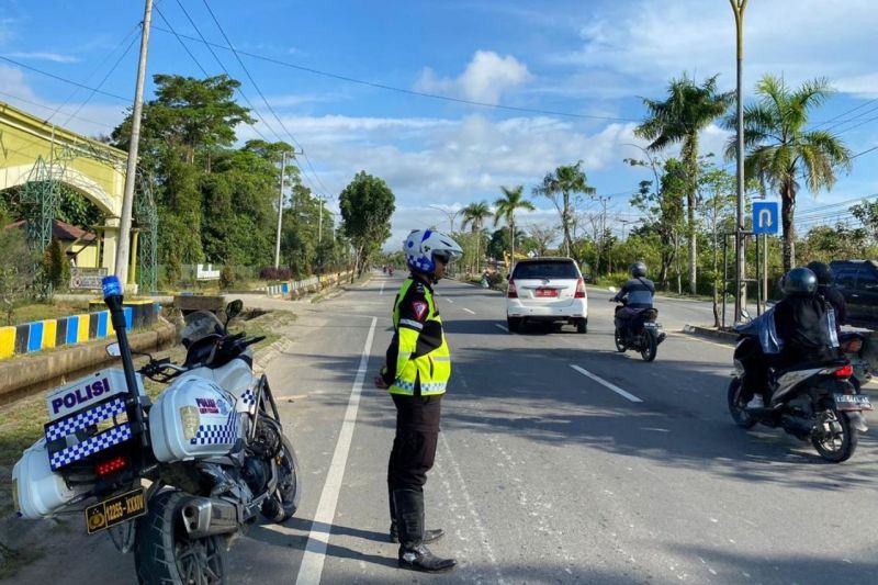 Ditlantas Polda Kaltara, Rutin Laksanakan Gatur Lalu Lintas Di Jalan Raya - ANTARA News Kaltara