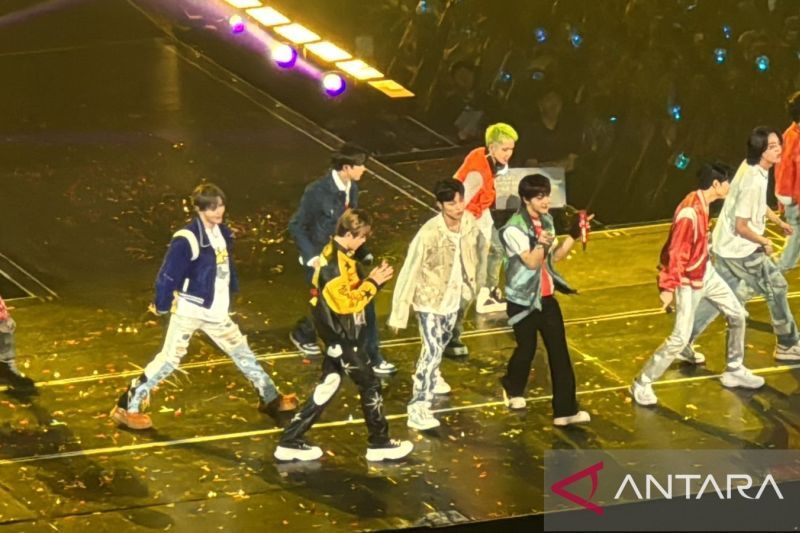 TREASURE pamerkan kemampuan berbahasa Indonesia di konser Jakarta ...