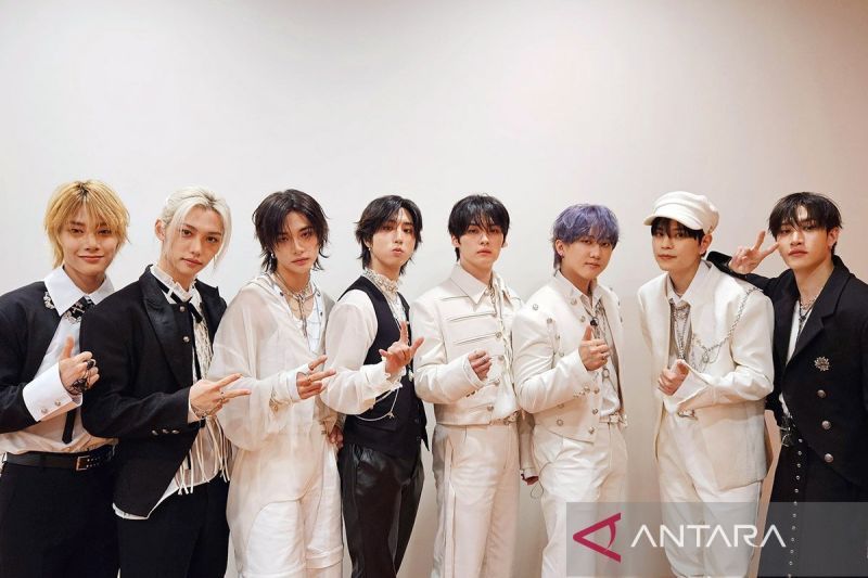 Semua anggota Stray Kids perbarui kontrak dengan JYP Entertainment ...