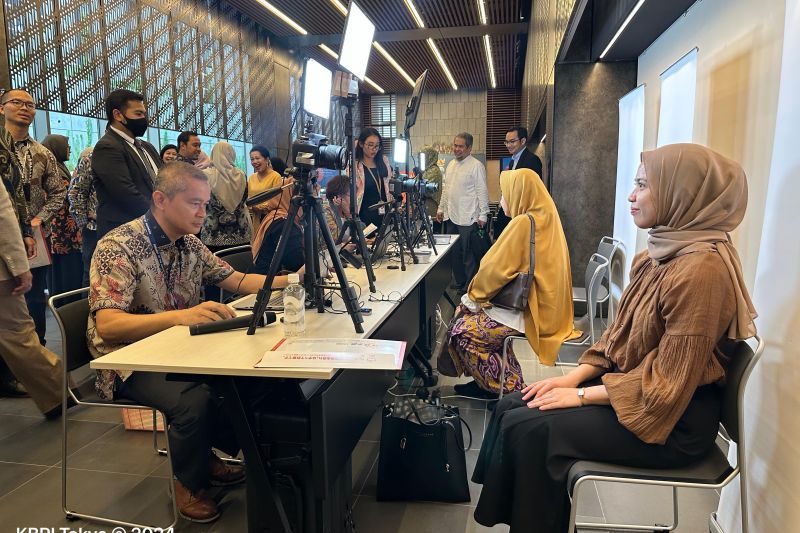 KBRI Tokyo perdana terbitkan paspor elektronik - ANTARA News