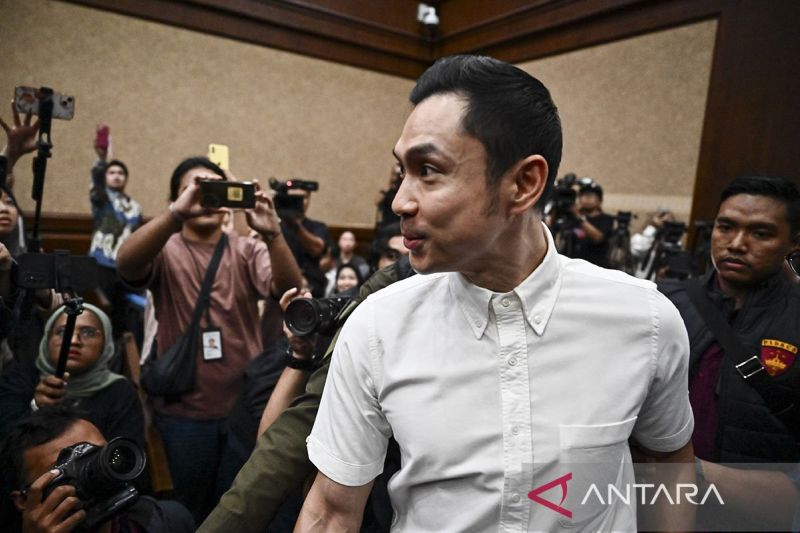 Harvey Moeis didakwa rugikan negara Rp300 triliun terkait kasus timah - ANTARA News