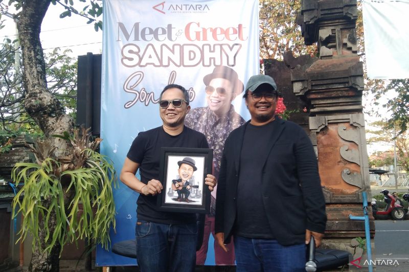 Sandhy Sondoro ungkap awal mula kepincut penyanyi Papua - ANTARA News