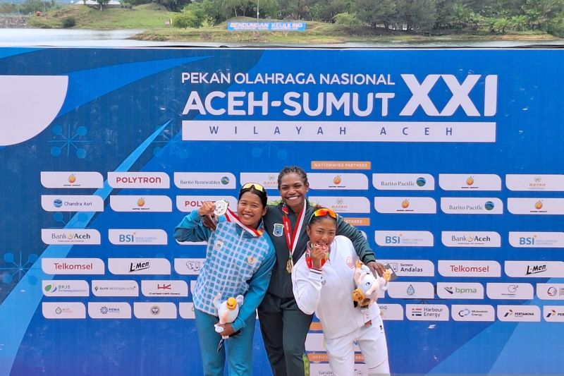 Dayung - Stevani dulang emas kembali untuk Papua Pegunungan - ANTARA News