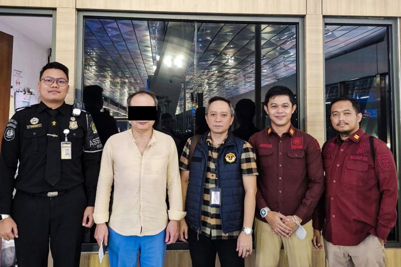 Imigrasi Palangka Raya deportasi WN asal Korea Selatan - ANTARA News