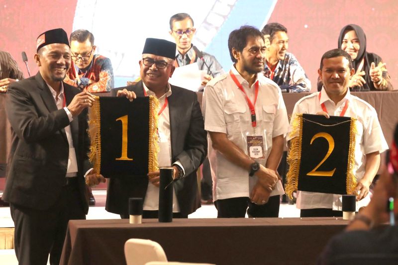 KIP Aceh tetapkan pasangan nomor urut paslon Gubernur Aceh 2024 ...