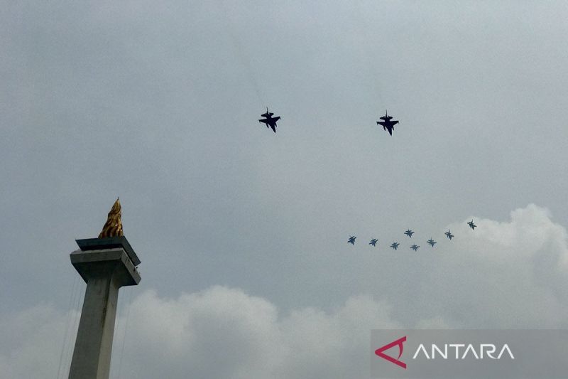 Geladi bersih HUT Ke-79, TNI tampilkan "dogfight" dan serangan "drone ...