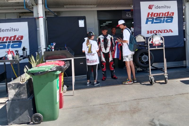 Lombok government clears remaining MotoGP waste in Mandalika - ANTARA News