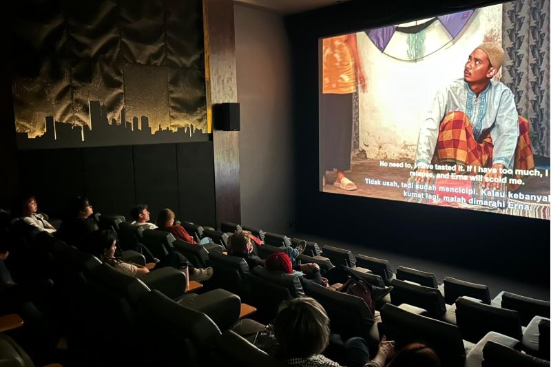 Indonesia urges investors to open more cinemas in districts, cities ...