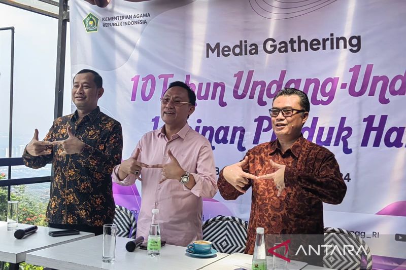 Halal certification process contributes to job creation: BPJPH - ANTARA ...