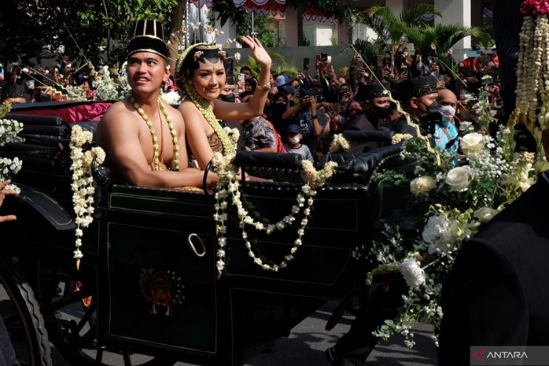 Makna nama Bebingah Sang Tansahayu, anak Kaesang dan Erina - ANTARA ...