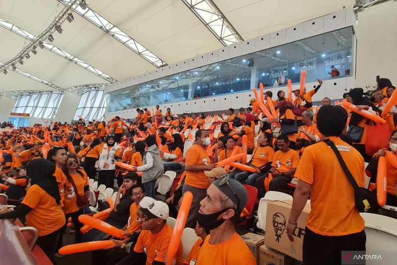 Kampanye akbar perdana, Pramono-Rano ajak warga Jakarta riang gembira ...