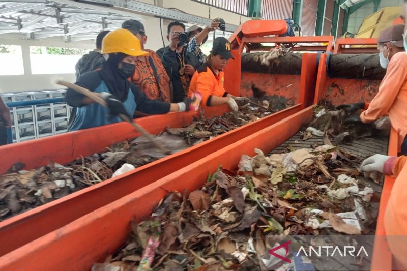 BRIN develops biogas-based food waste processing technology - ANTARA News