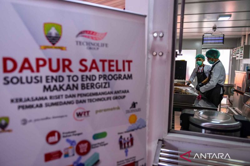 Dapur satelit pertama dibangun di Jabar dukung program makan bergizi gratis - ANTARA News