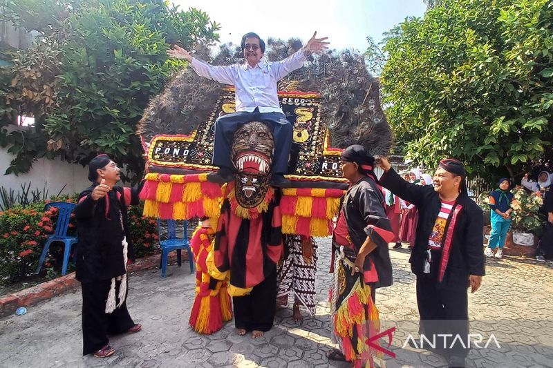 Mengenal Reog Ponorogo, seni tradisional Indonesia yang diakui UNESCO ...