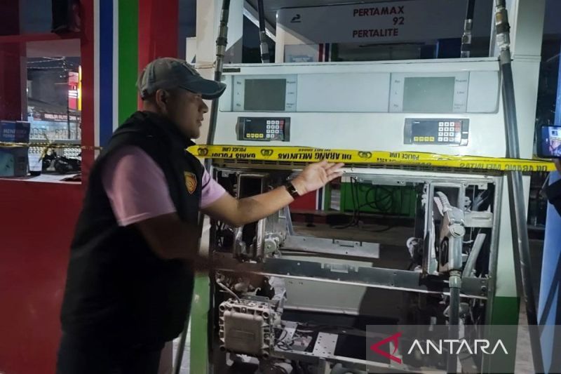 Polsek Duren Sawit selidiki meledaknya mesin pompa SPBU Pertamina ...