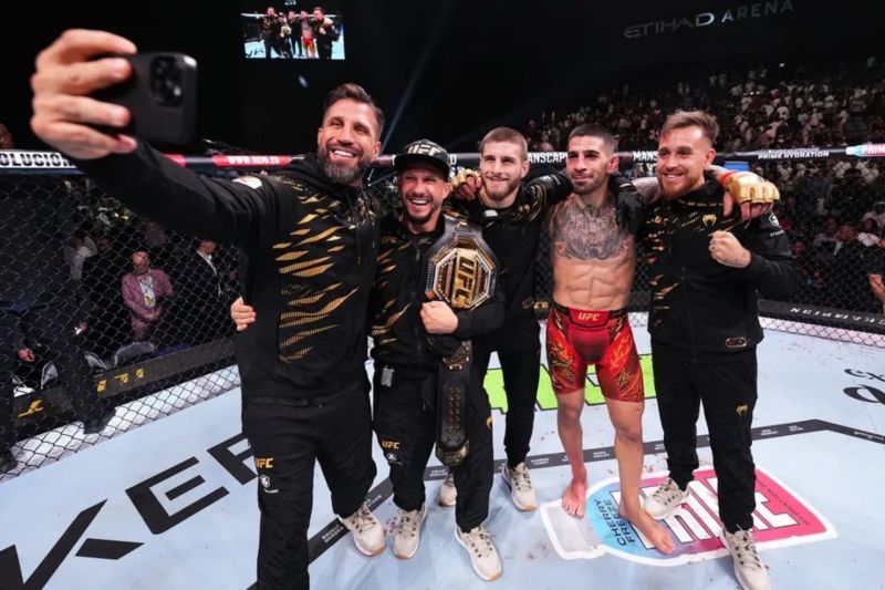 Aleksandre Topuria debut di kelas bantam UFC pada Februari 2025 ...