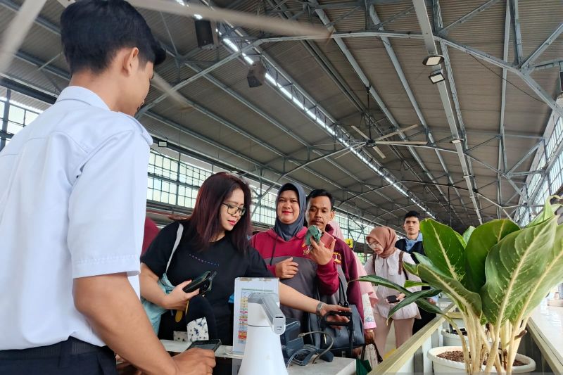 Layani 17.000 penumpang/hari dari Pasar Senen, KAI pastikan kenyamanan ...